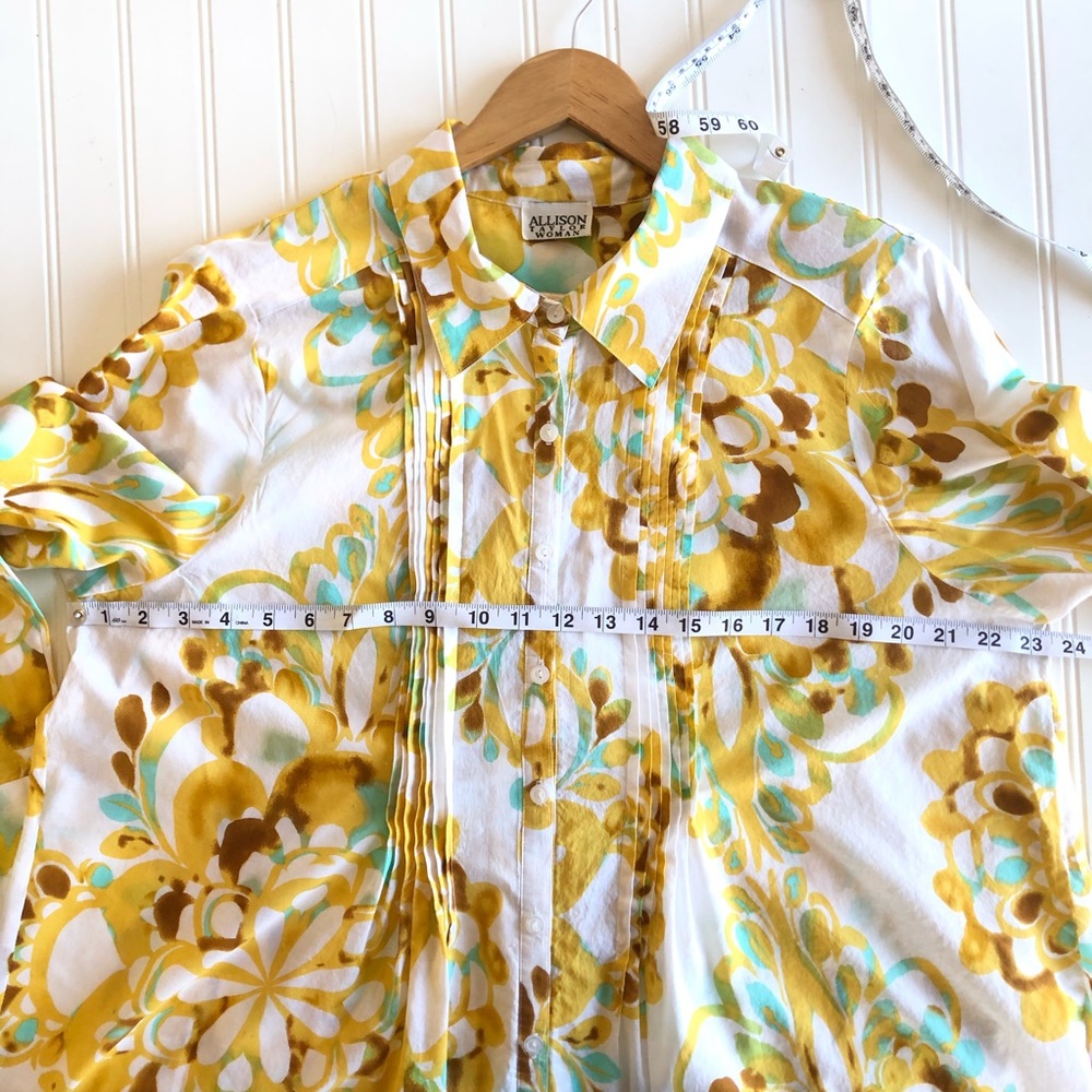 Allison Taylor Yellow Floral Pleated Button Down - Gem
